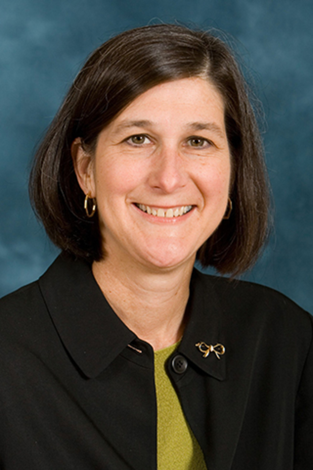 Many honored at UI’s annual Faculty and Staff Awards Banquet | Iowa Now ...