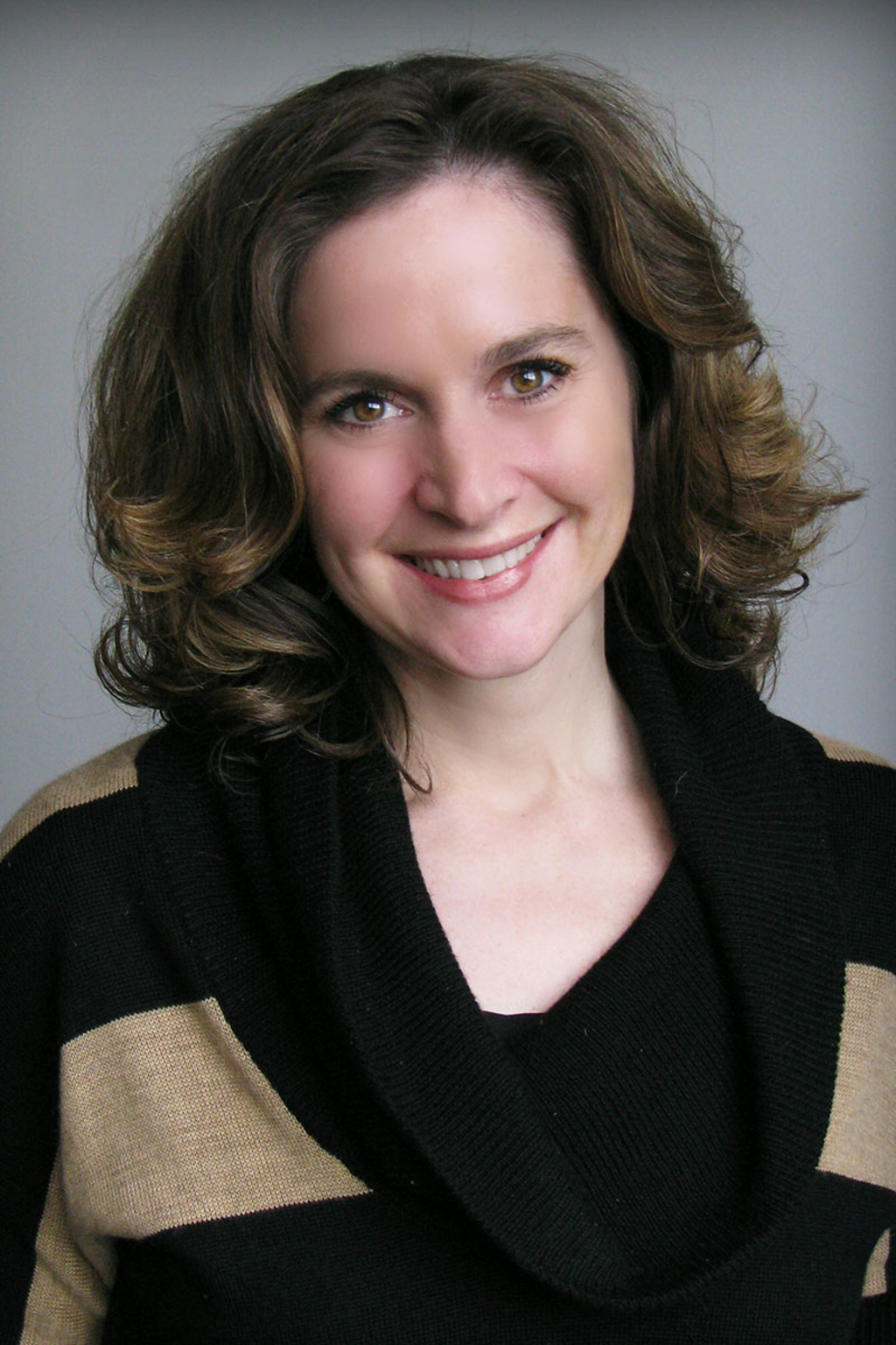 Four UI faculty members win top teaching award | Iowa Now - The ...