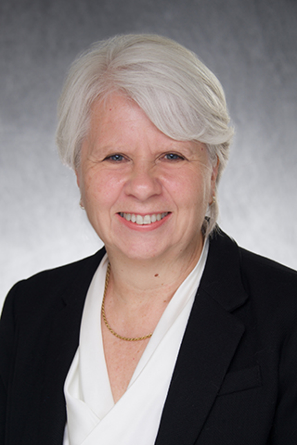 University honors faculty, staff for excellence | Iowa Now - The ...