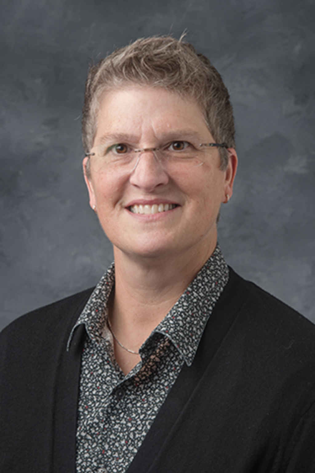 University honors faculty, staff for excellence | Iowa Now - The ...