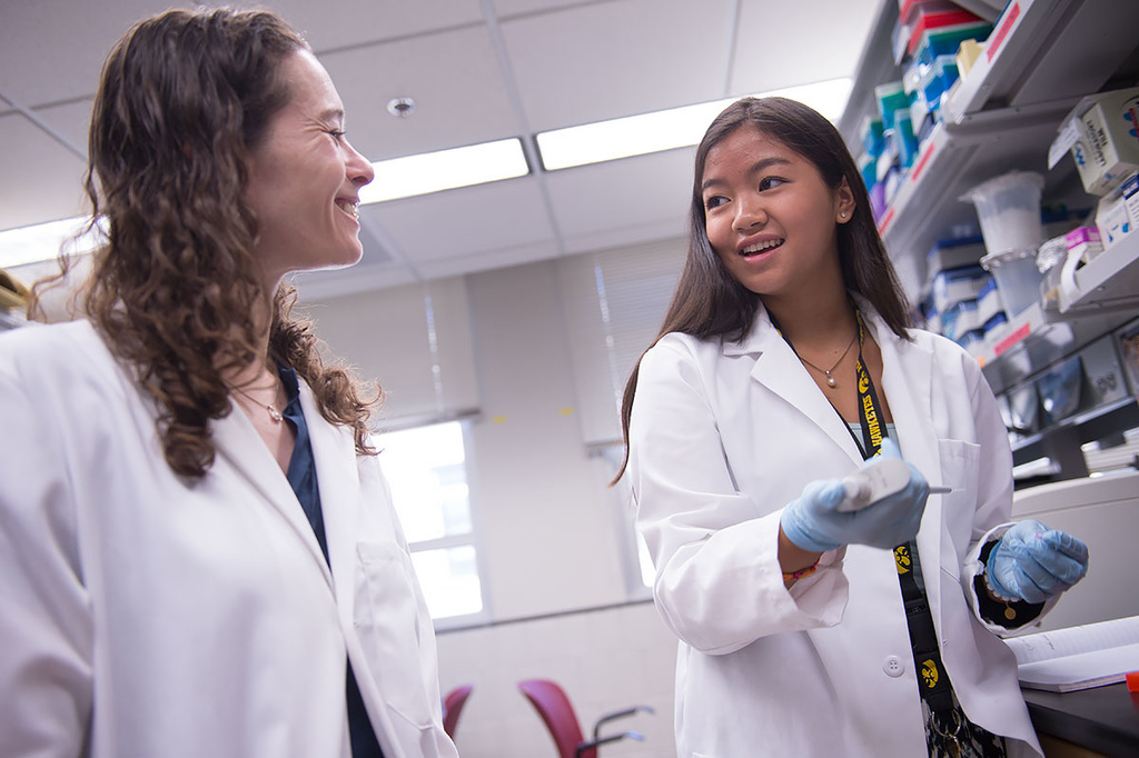 Shaping several generations of scientists | Iowa Now - The University ...
