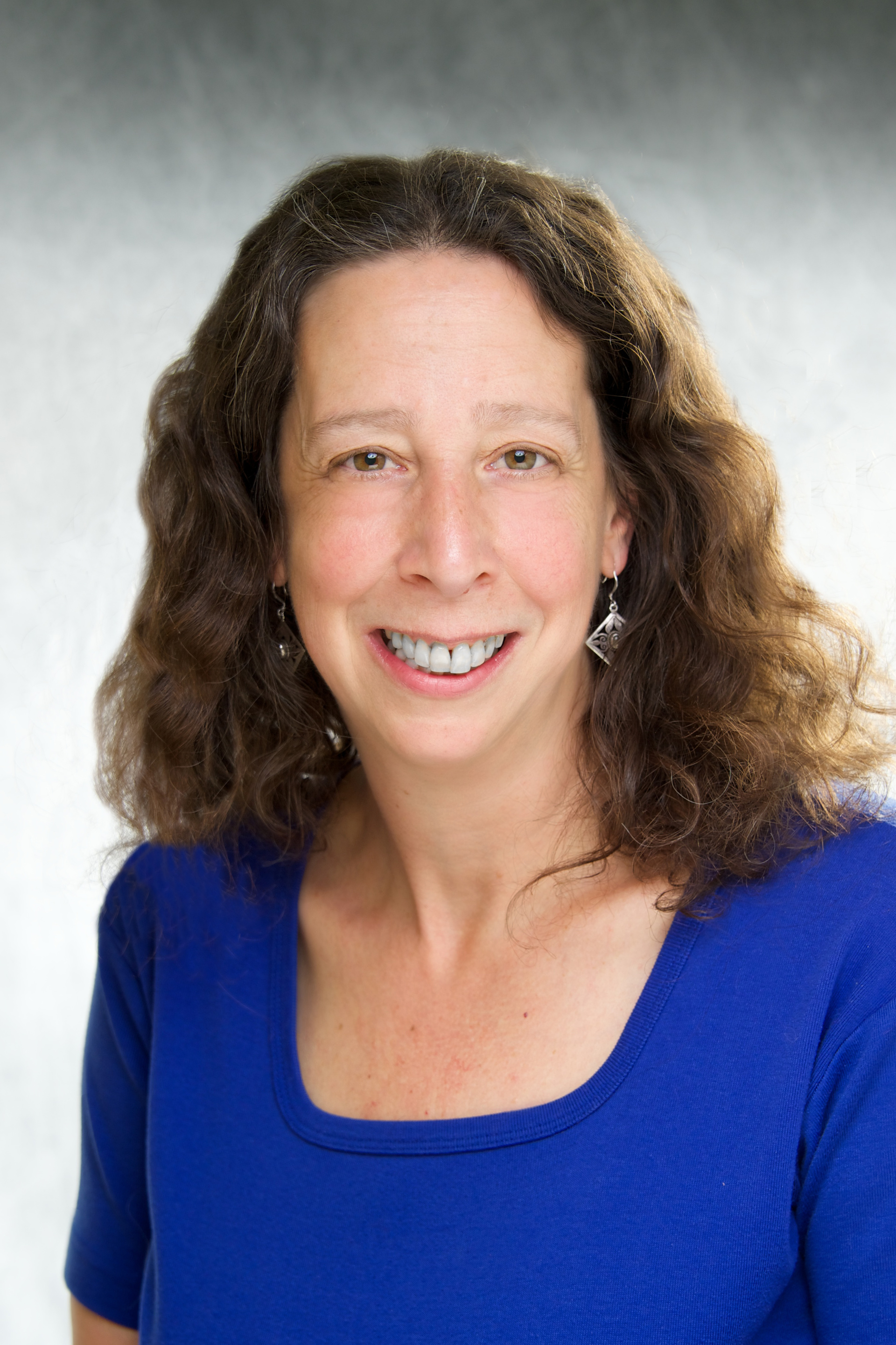 Four UI faculty members win top teaching award | Iowa Now - The ...