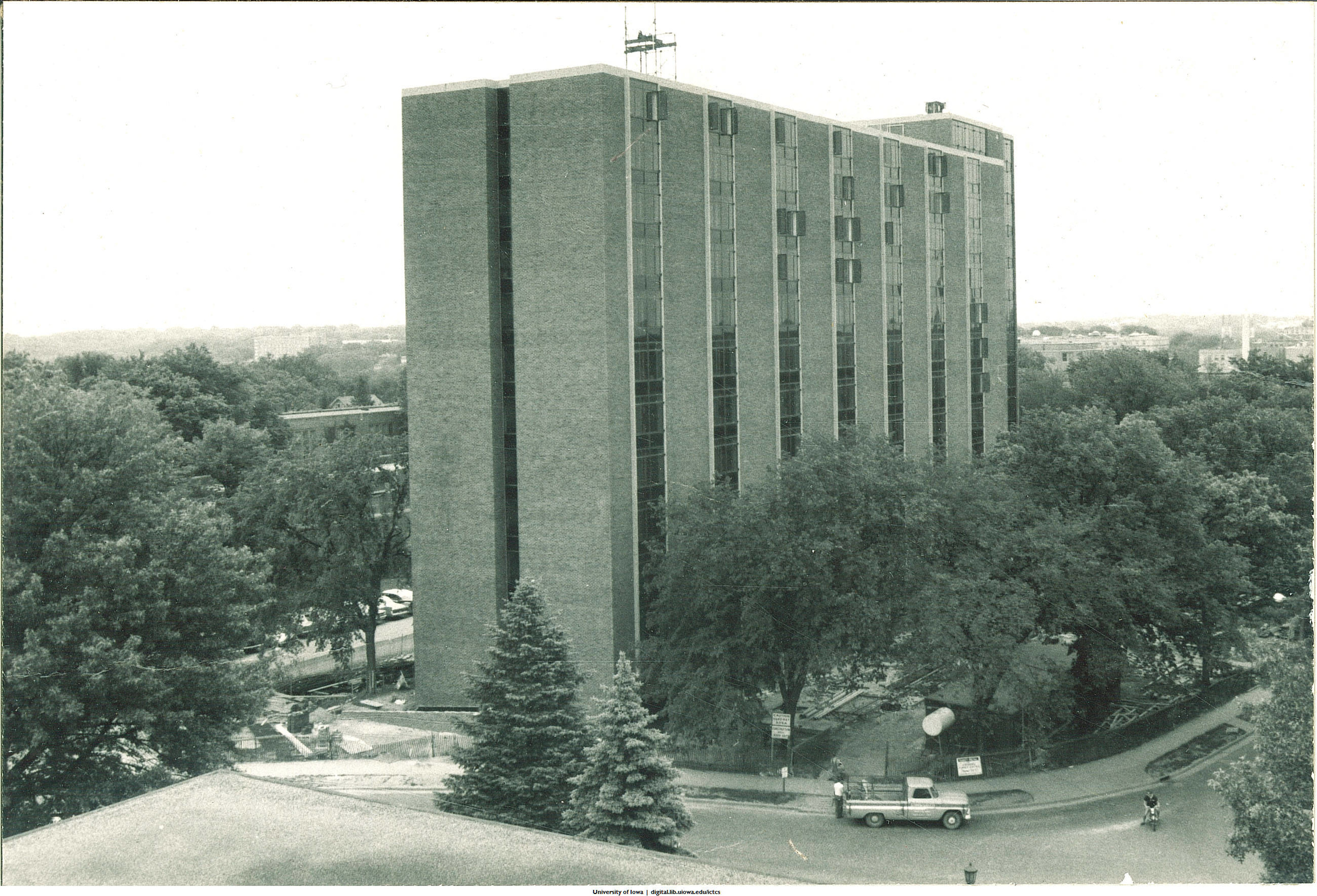 At home on campus | Iowa Now - The University of Iowa