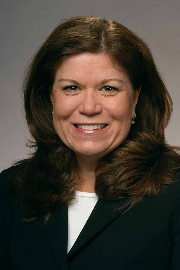 Patricia Meredith receives AGD Mastership Award | Iowa Now - The ...