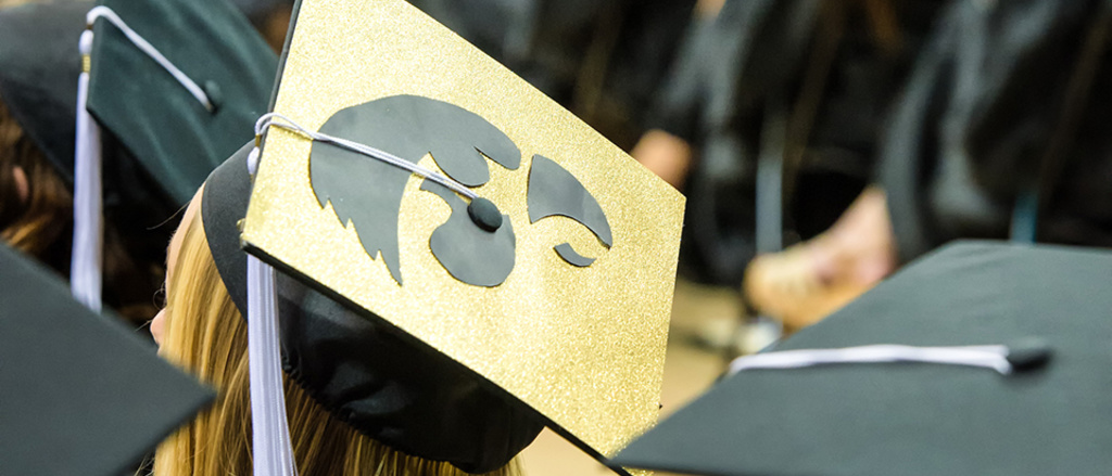 UI to honor December 2016 graduates | Iowa Now - The University of Iowa