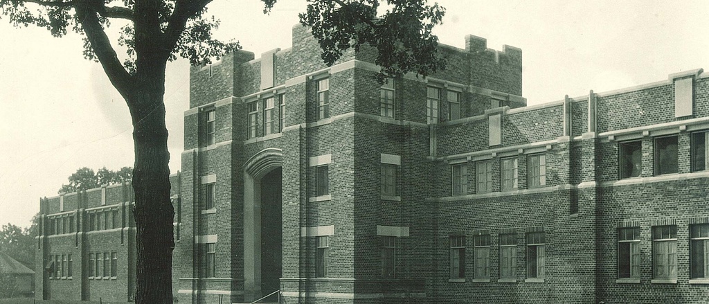 Old Gold: Newest residence hall adjacent to one of UI's oldest | Iowa ...