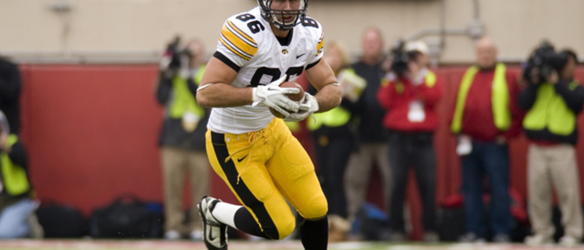 Fiedorowicz feeling comfortable | Iowa Now - The University of Iowa