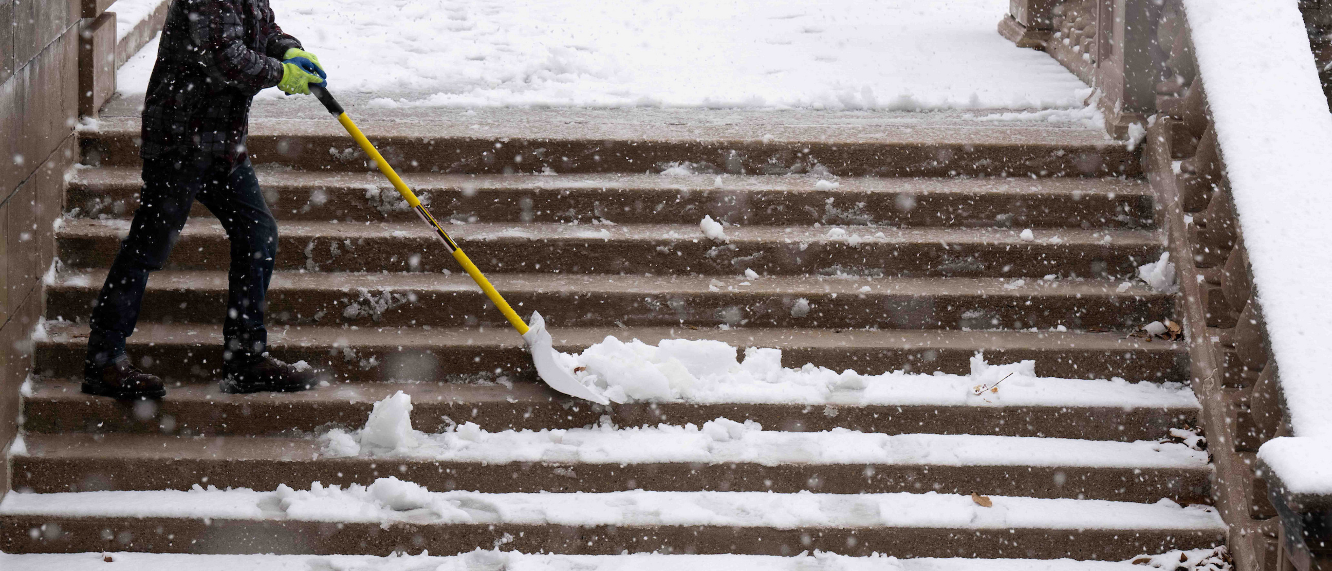 9 tips for safe snow shoveling | Iowa Now - The University of Iowa